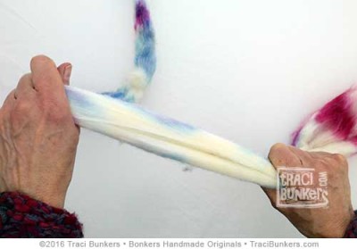 Knitting with Unspun Roving Tutorial – Traci Bunkers : Bonkers Handmade ...