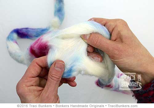 Knitting with Unspun Roving Tutorial – Traci Bunkers : Bonkers Handmade ...