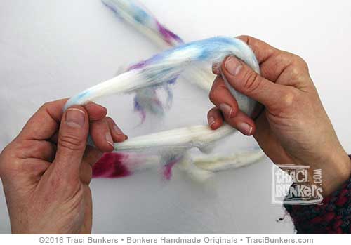 Knitting with Unspun Roving Tutorial – Traci Bunkers : Bonkers Handmade ...