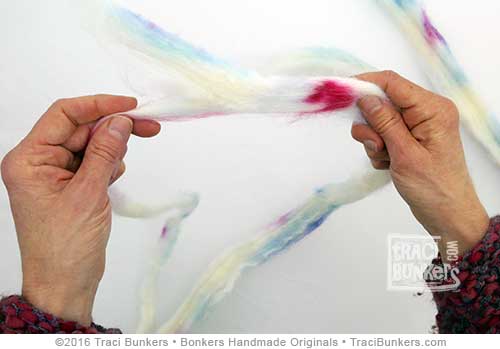 Knitting with Unspun Roving Tutorial – Traci Bunkers : Bonkers Handmade ...