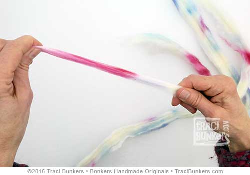 Knitting with Unspun Roving Tutorial – Traci Bunkers : Bonkers Handmade ...